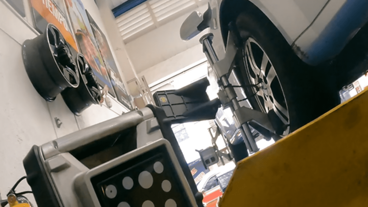 Servicentro La Estrella Bucaramanga | Lubricentro La Hormiga - Grupo ...